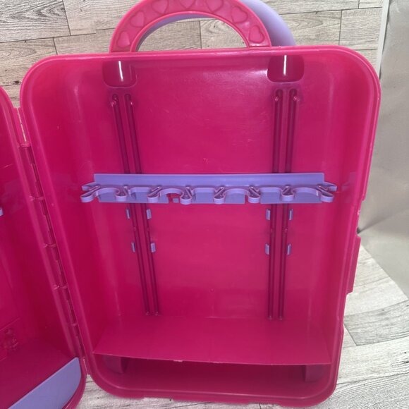 Barbie | Toys | 998 Mattel Barbie Vintage Takealong Doll Trunk Wpop Up ...